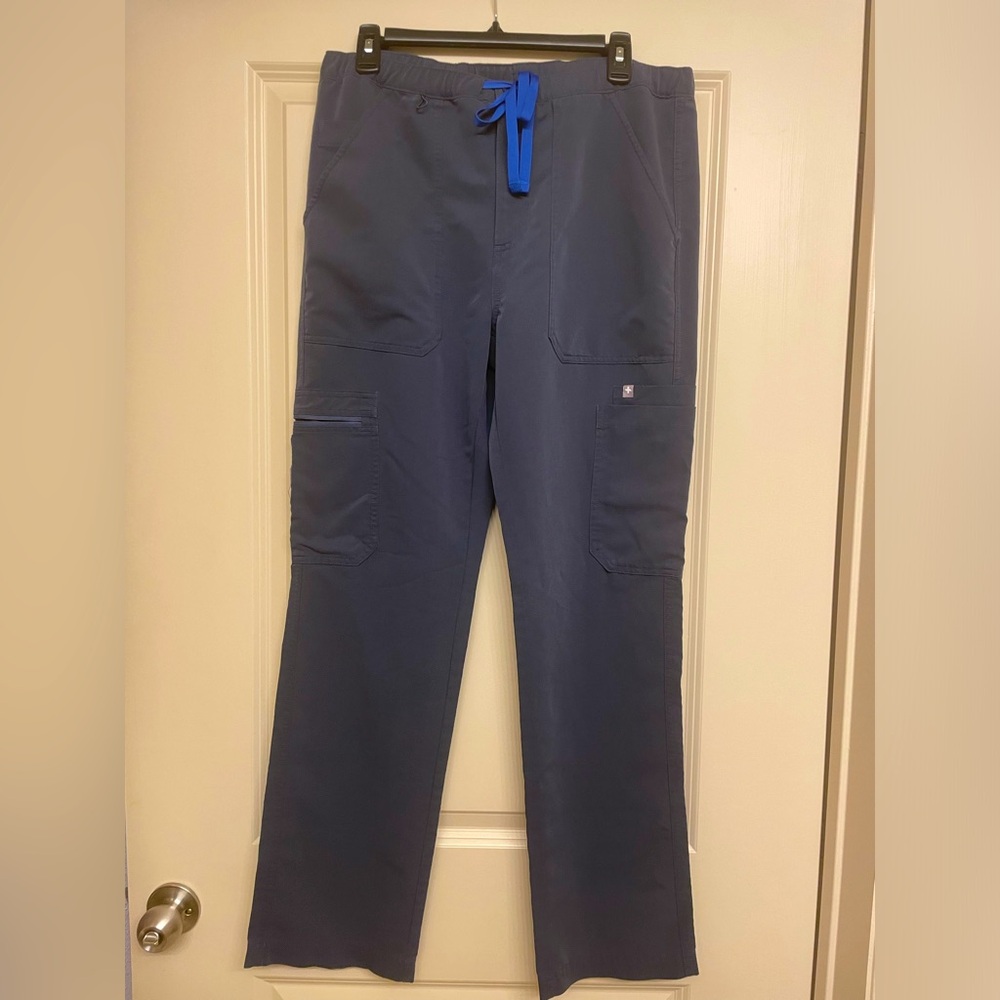 Figs Men’s Night Sky Cargo Scrub Pants Size M - Gem